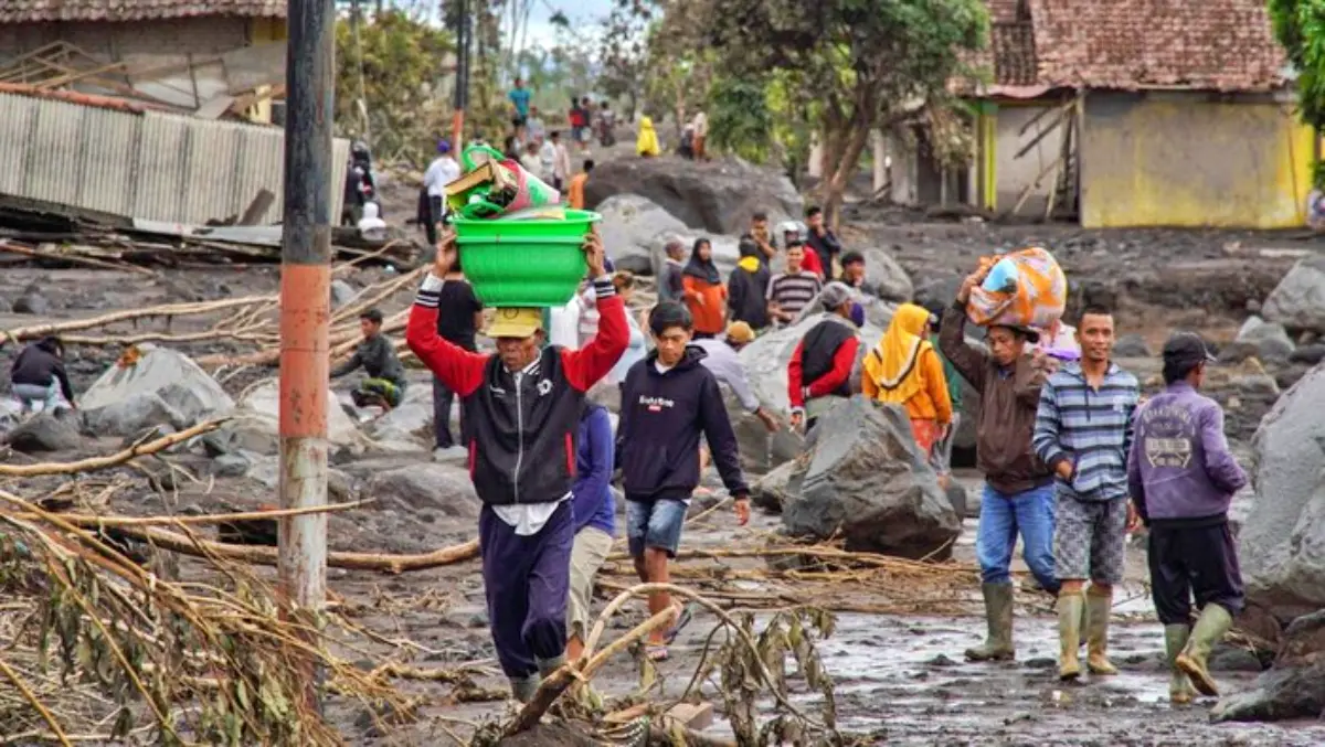 Pendaki di Ranu Kumbolo Dipastikan Aman dari Erupsi Semeru